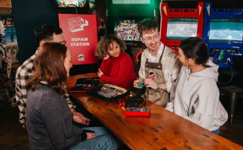 Less Internet, more retro: the trend that's appealing to Gen Z (UK ...